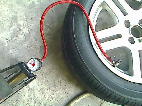 DIY : Isi angin ban dengan pompa manual